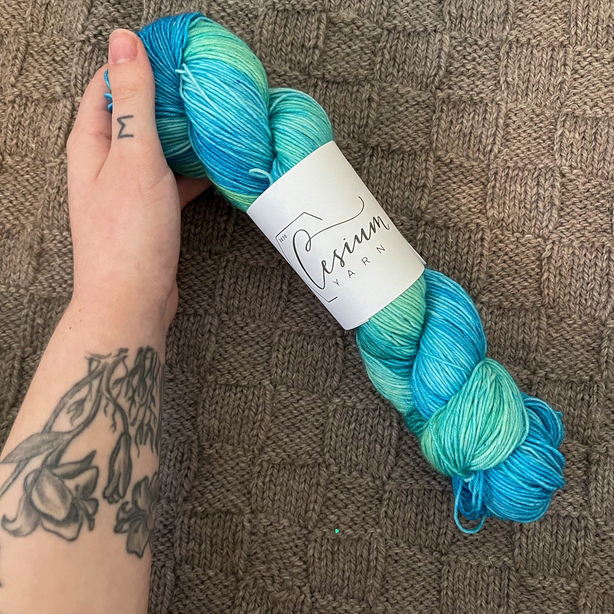 Mama Hugs - Aura I – Cesium Yarn